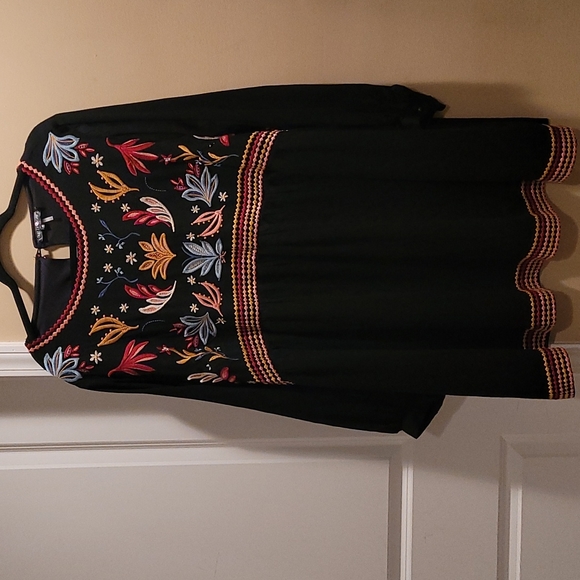 Glitzy Girlz | Dresses | Glitzy Girlz Embroidered Dress | Poshmark